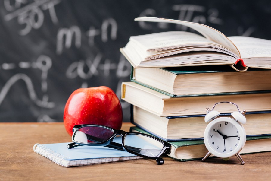 7 Simple Reasons Every Student Should Sell Used College Books