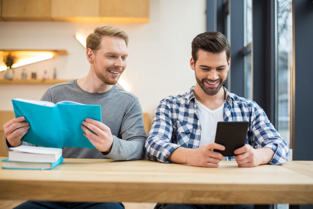 Textbook Buyback Prices: Top 3 Websites that Offer Best Deals